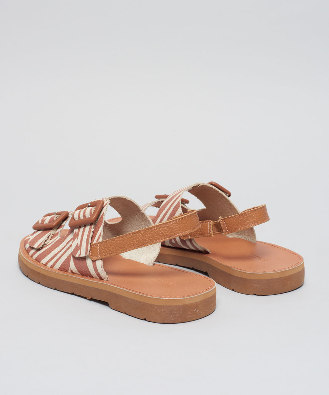 Rasteira Fivelas Listra Duo - Listra Duo Caramelo | Soulier